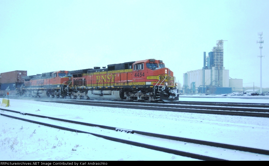 BNSF 4454